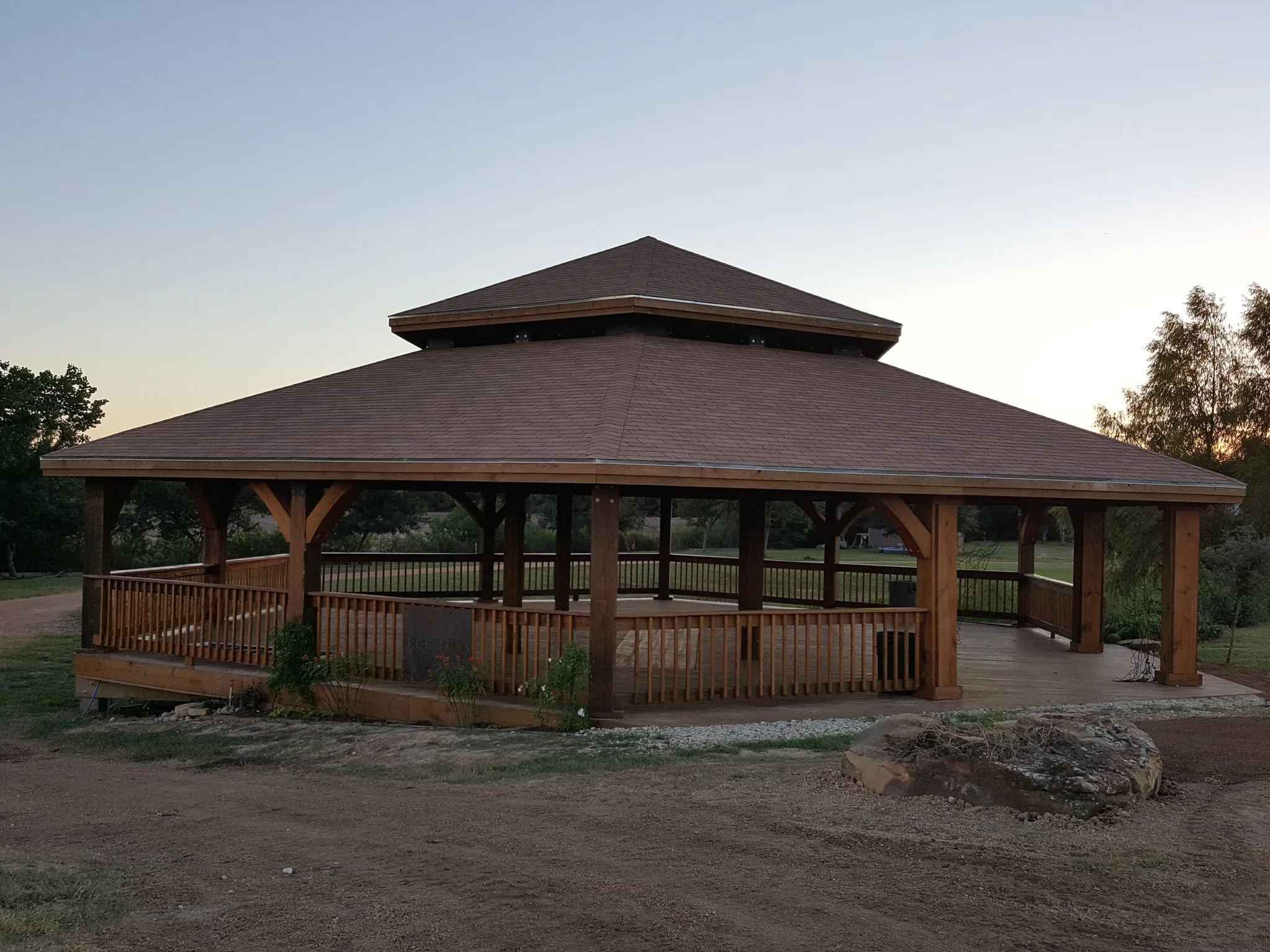 Jordan Deck & Shade | Expert Deck Builder